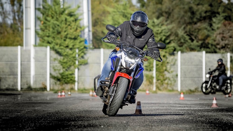 Permis A1 : la catégorie pour motos légères (125cc) - Ornikar